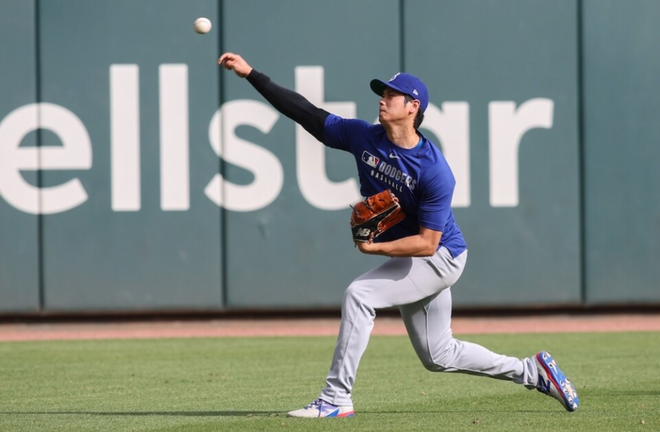 Shohei Ohtani Pitches Multiple Innings During Latest Bullpen Session