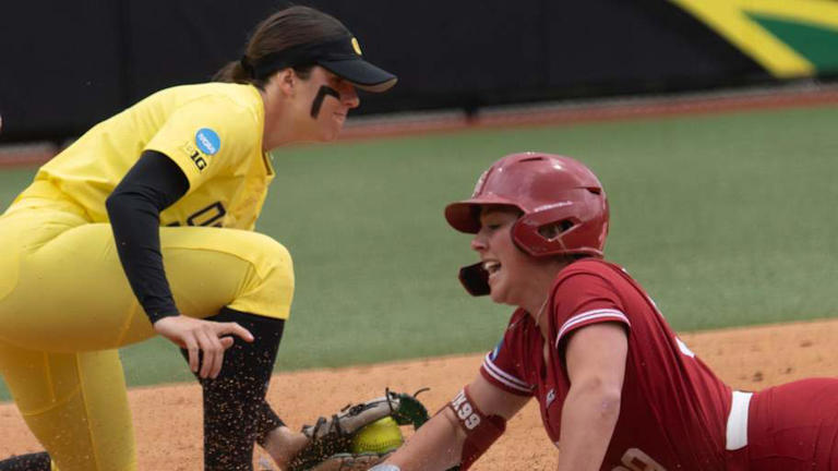 Stanford Softball Advances to Regional Final with Win Over Oregon
