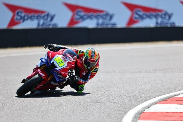 Battling runner-up finish behind Donington Park British Superbike ...