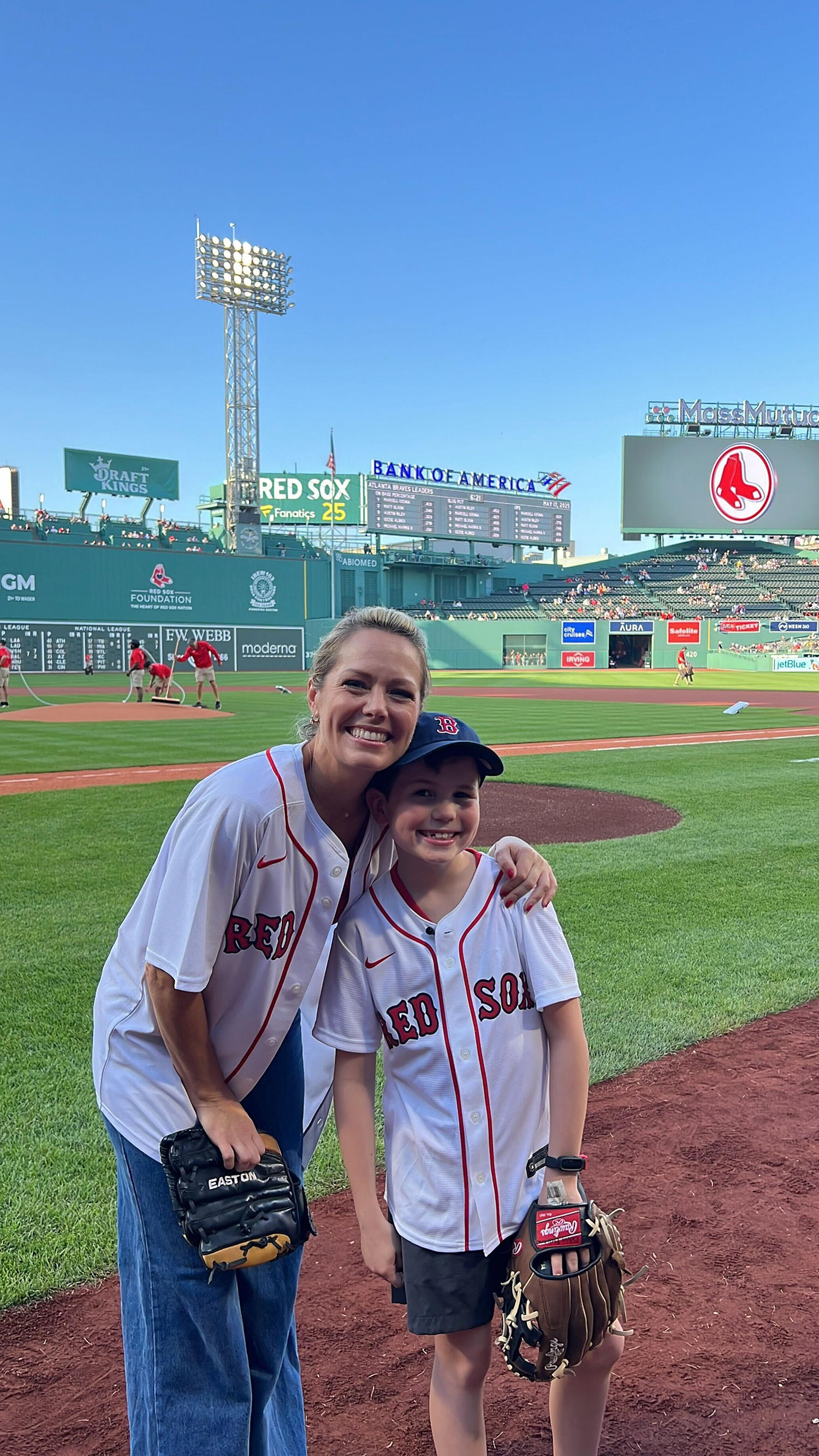 See Dylan Dreyer’s son Calvin, 8, throw 1st pitch at Boston Red Sox game