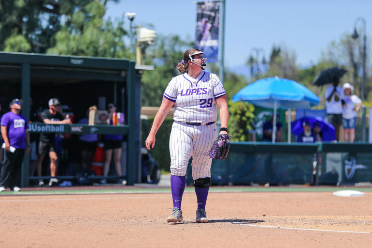 Arizona ousts Grand Canyon from NCAA softball regional