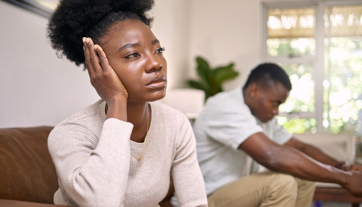 6 Big Signs of Losing Feelings in a Relationship