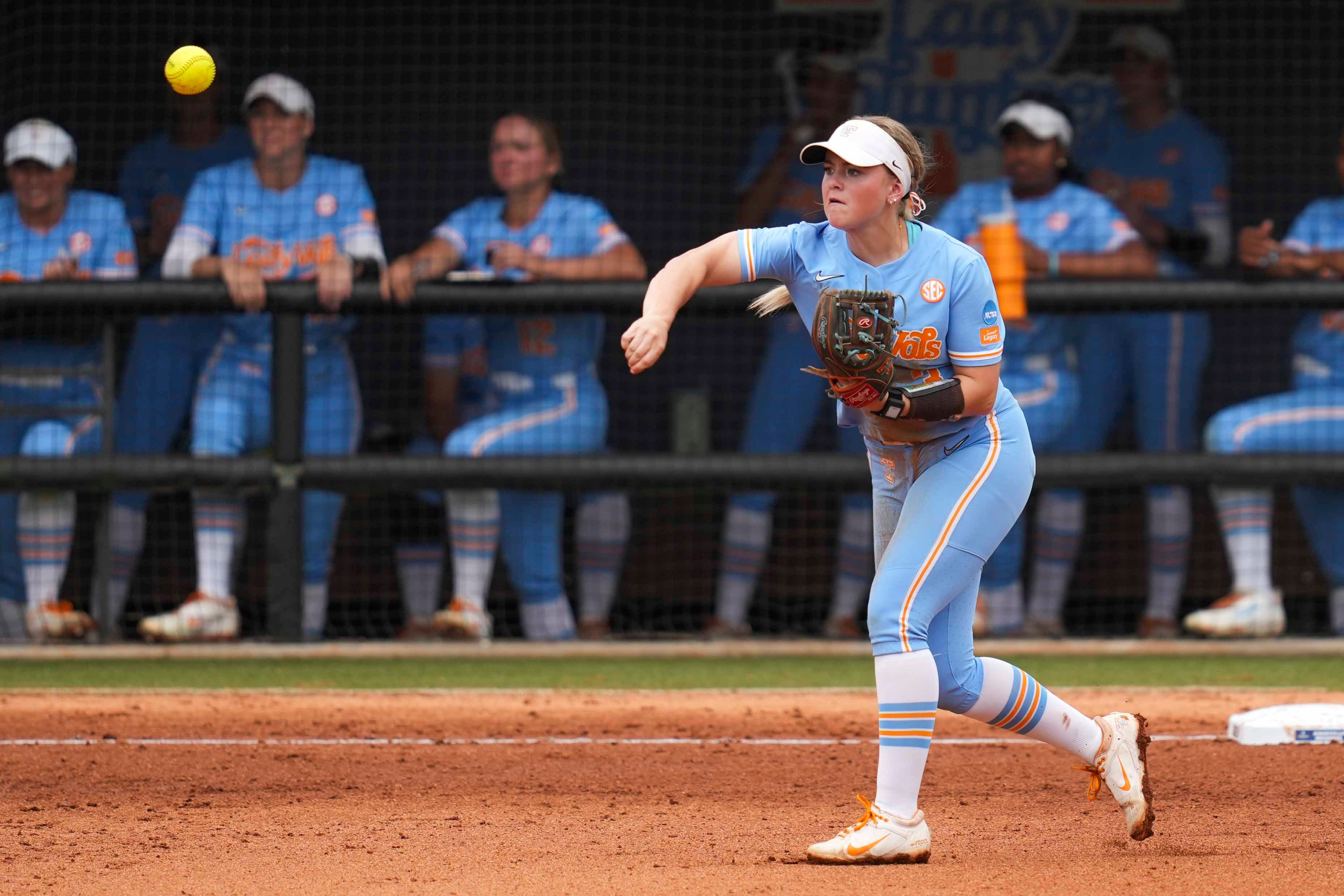 Former Tennessee softball infielder Taylor Pannell commits to Texas ...
