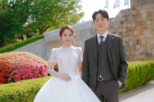 Beautiful Outdoor Portraits From Kristel Fulgar and Suhyuk's Church ...