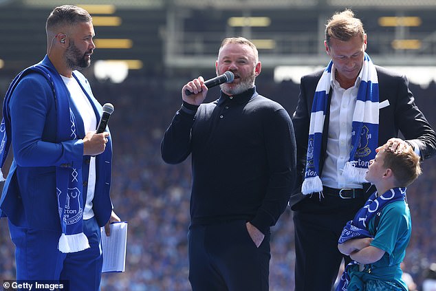 Wayne Rooney leads parade of Everton greats for emotional Goodison Park ...