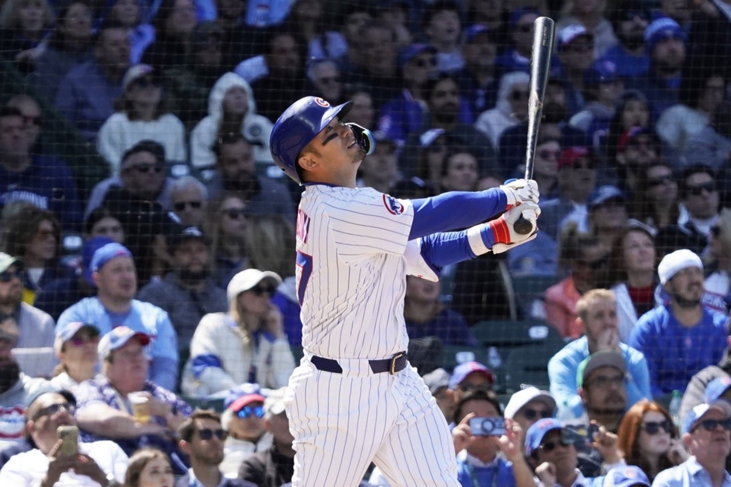 Cubs finish off White Sox for 8th straight win in rivalry series