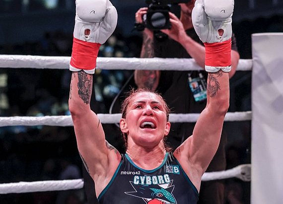 Video: Cris Cyborg Wins Boxing Match Via First-Round TKO