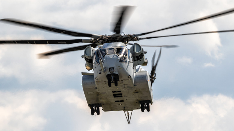 5 Helicopters With The Most Powerful Engines To Ever Hit The Skies