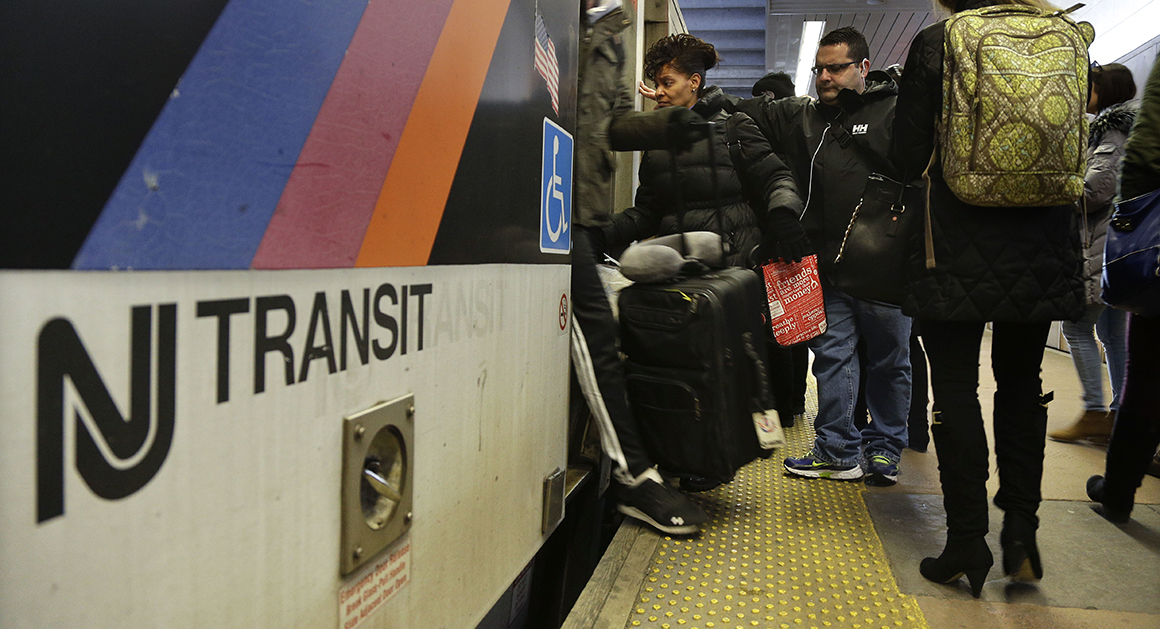 NJ Transit ends strike that shut down New Jersey trains for weekend ...