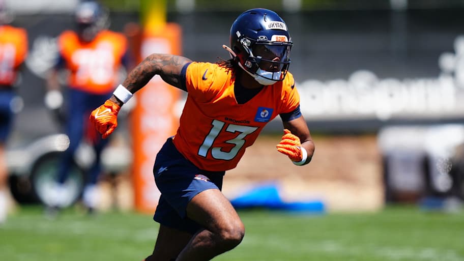 Broncos Unveil First Look at Rookie Duo in Sunset Orange Uniform