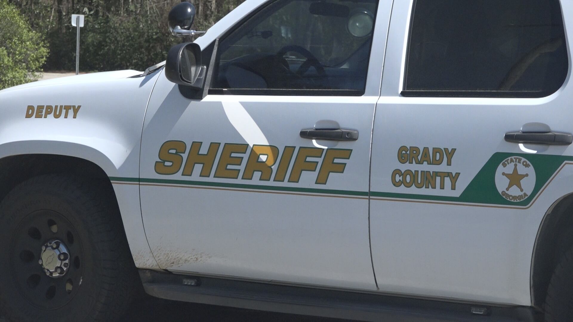 Grady County deputies arrest woman accused of intentionally setting a restaurant on fire