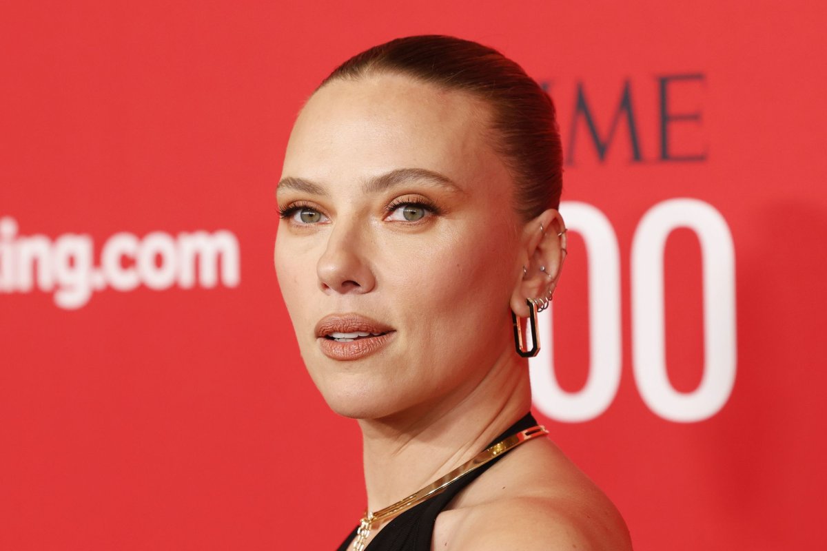 Watch: 'SNL' Season 50 closes out with Scarlett Johansson, Trump Middle ...