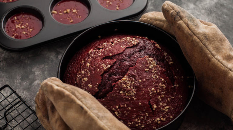 The Ingredients That Gave Red Velvet Cake Its Color Before Food Dyes