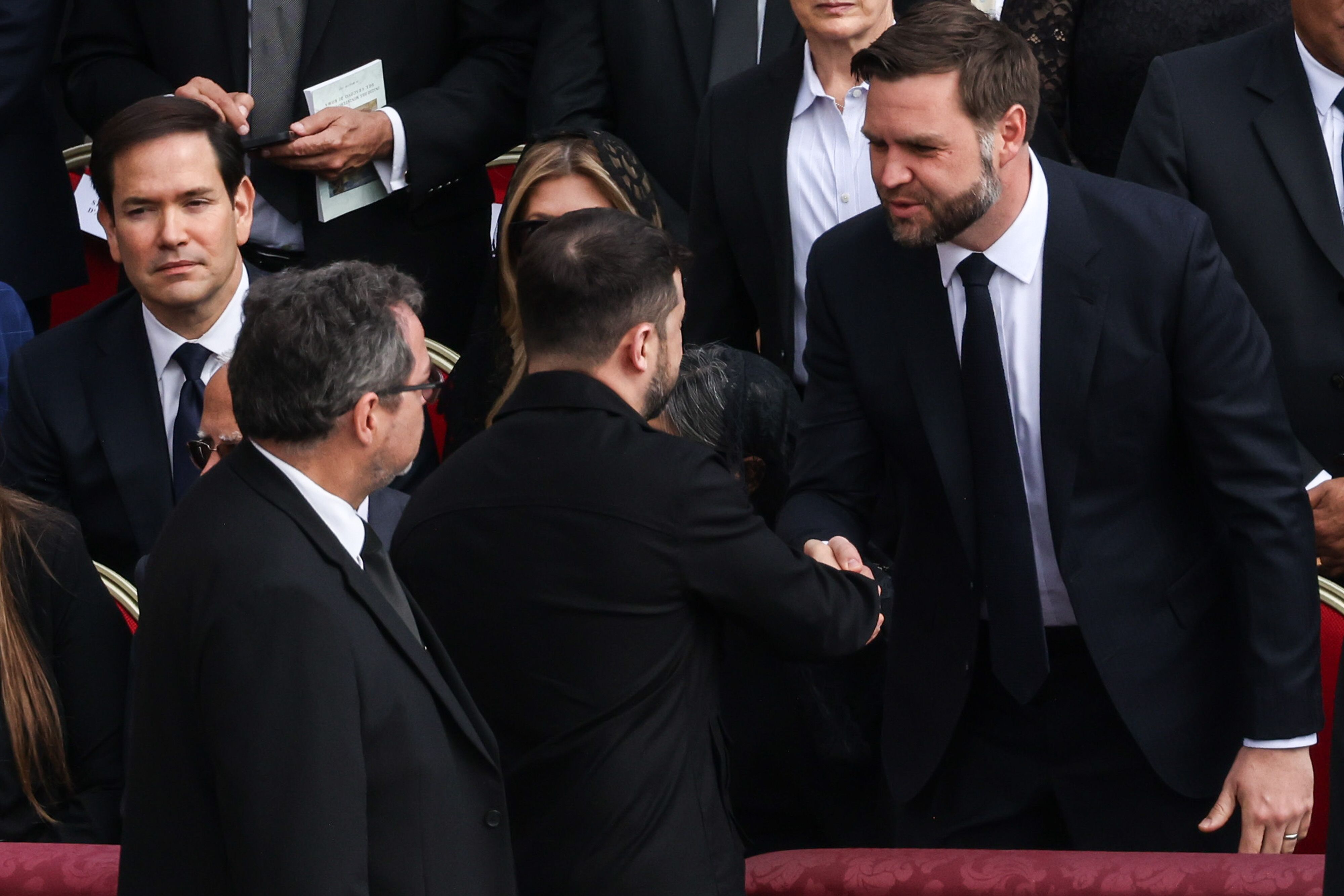 Zelenskiy Meets Vance, Rubio Ahead of Trump-Putin Call