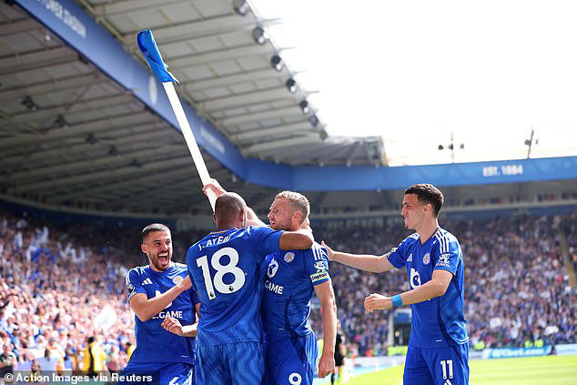 Leicester 2-0 Ipswich: Jamie Vardy scores 200th goal in 500th and final ...