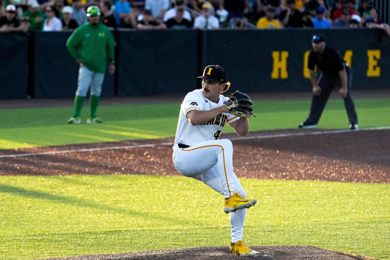 When does Iowa play in 2025 Big Ten Baseball Tournament?