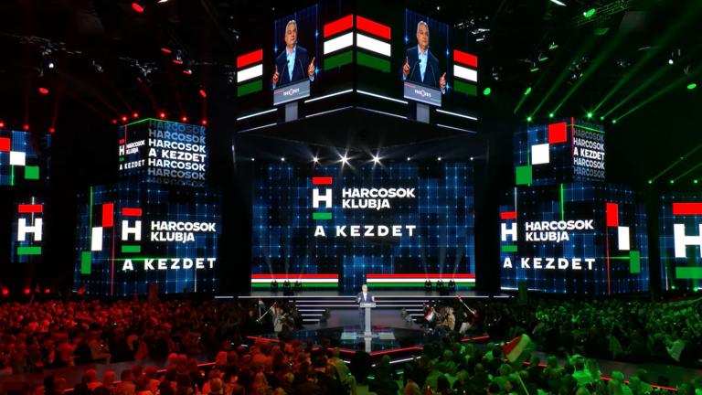 Hadrendbe állt a Harcosok Klubja: online áradással támad a Fidesz