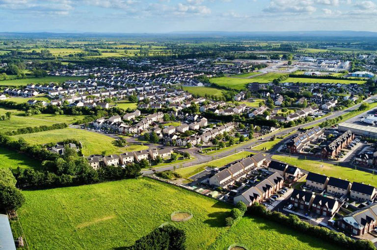 Weather expert says 'Omega Block' Stratospheric Polar Vortex could mean ...