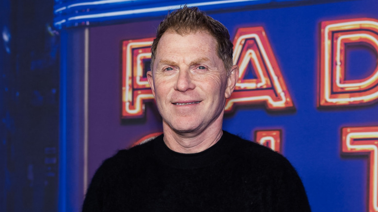 The Controversial Way Bobby Flay Prefers His Burgers