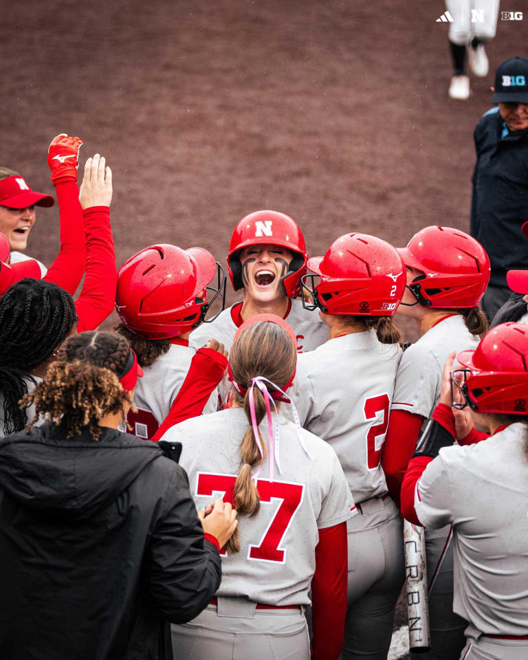 Huskers going to Super Regionals after third straight run-rule win