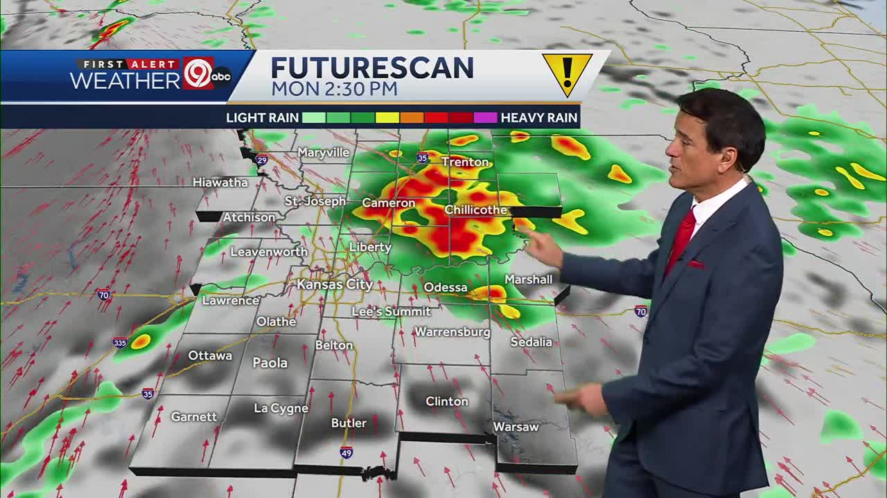 Strong to severe thunderstorms possible Sunday night; greater threat Monday