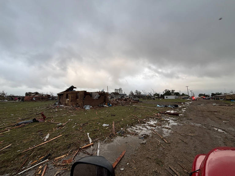 Kansas storms produce several tornadoes, extensive damage confirmed in ...