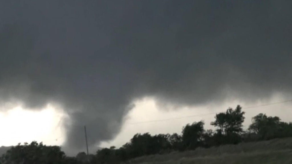 Severe storms push through North Texas Sunday, producing tornadoes and ...