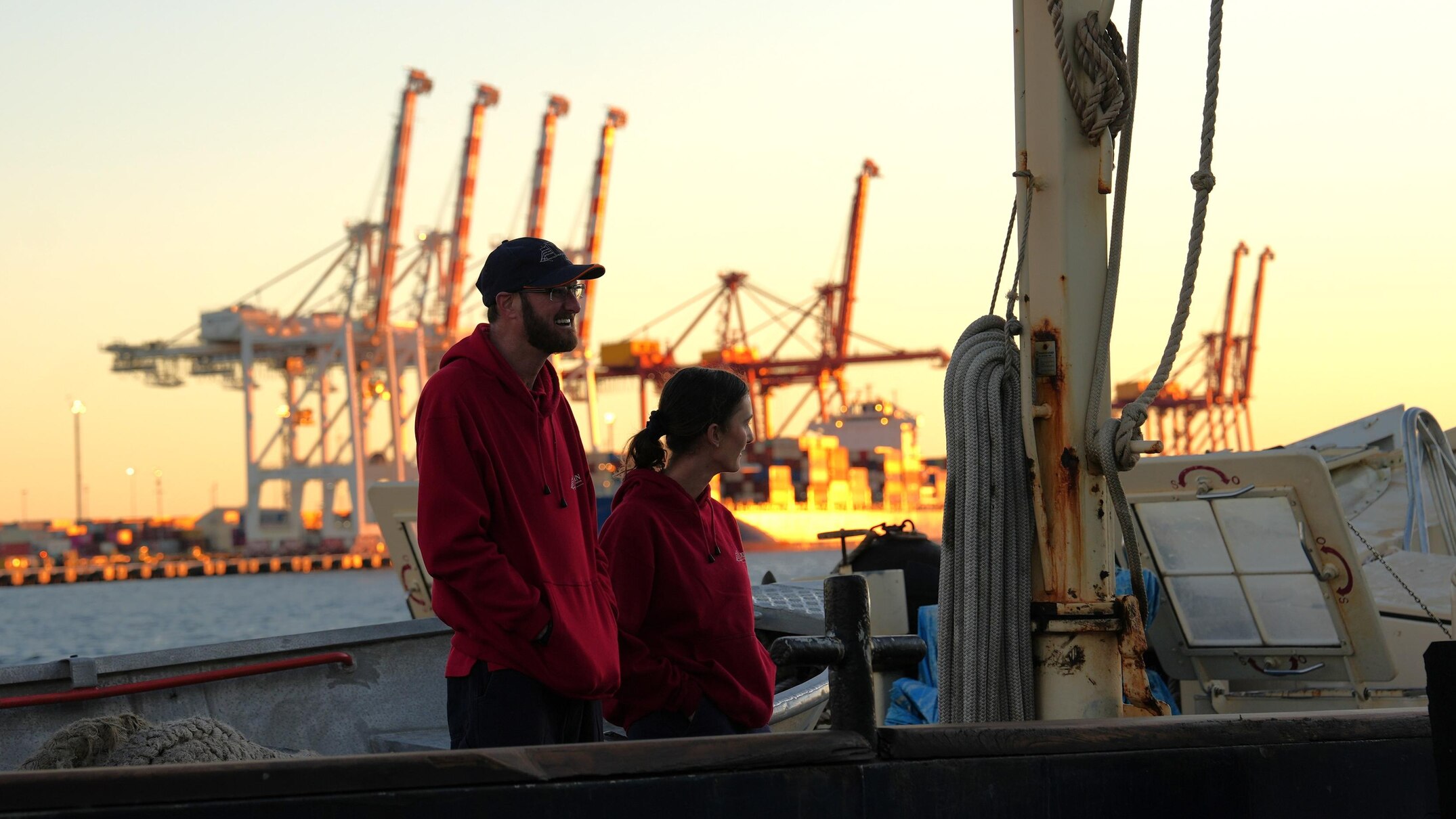 STS Leeuwin II repairs begin almost a year after it was struck by ...