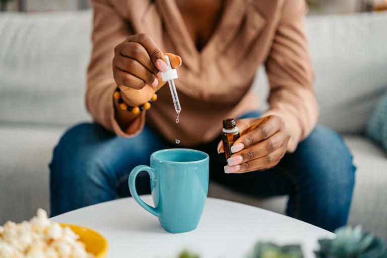 Apple Cider Vinegar vs. Probiotics: Which One Helps Your Gut More?