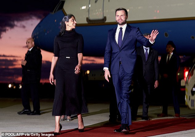 Pope Leo's epic snub to JD Vance after first American pontiff's ...