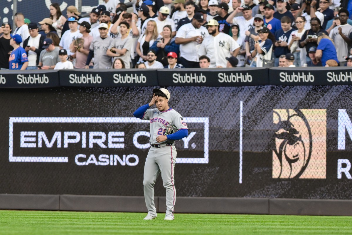 Bronx boos louder as Subway Series star skips mic moment