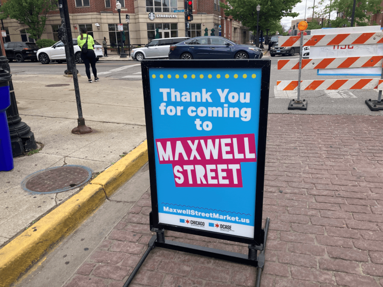 Maxwell Street Market reopens for 113th summer season