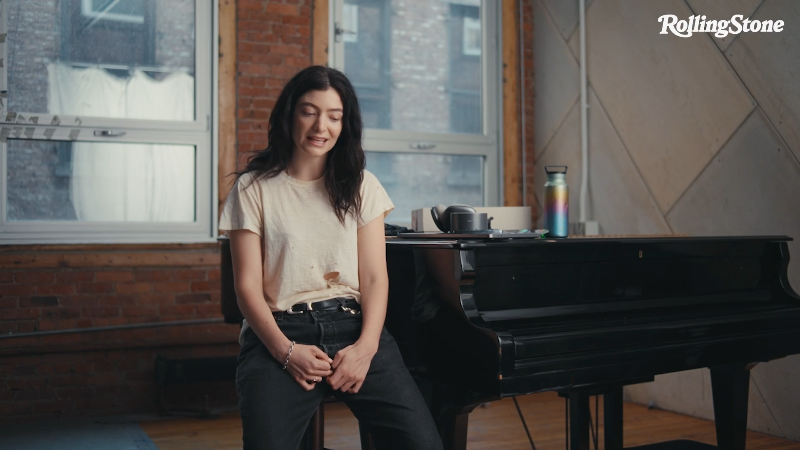Lorde Reveals How Her Black Jeans and Shoestring Belt Helped Influence ...