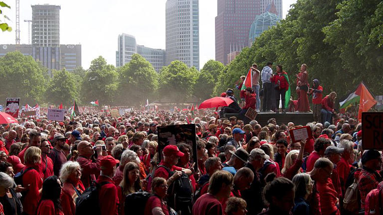 Tens of thousands protest in The Hague to demand Dutch government ...