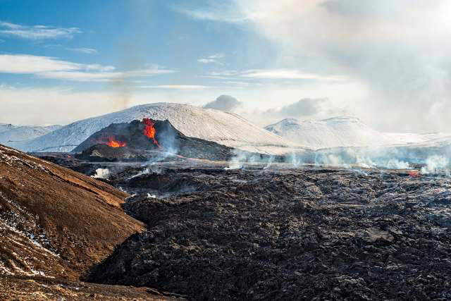 Scientists make mind-blowing discovery about volcanoes that could save lives: 'Advance warnings'