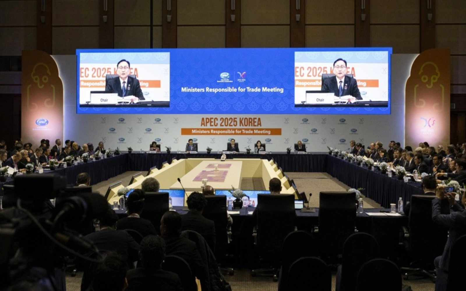 Apec says ‘concerned’ over challenges to global trade