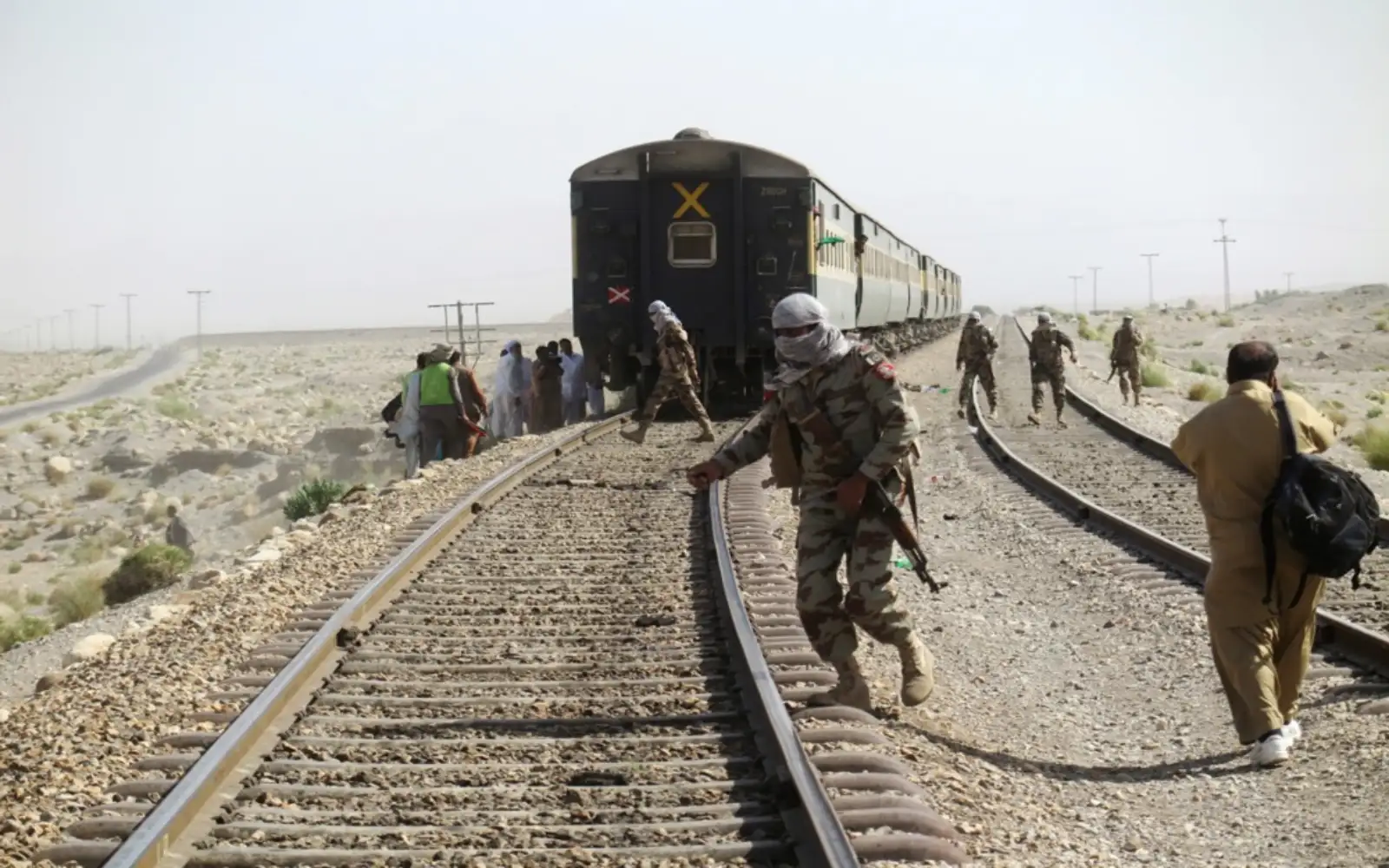 Bomb blast kills 4 in southwest Pakistan