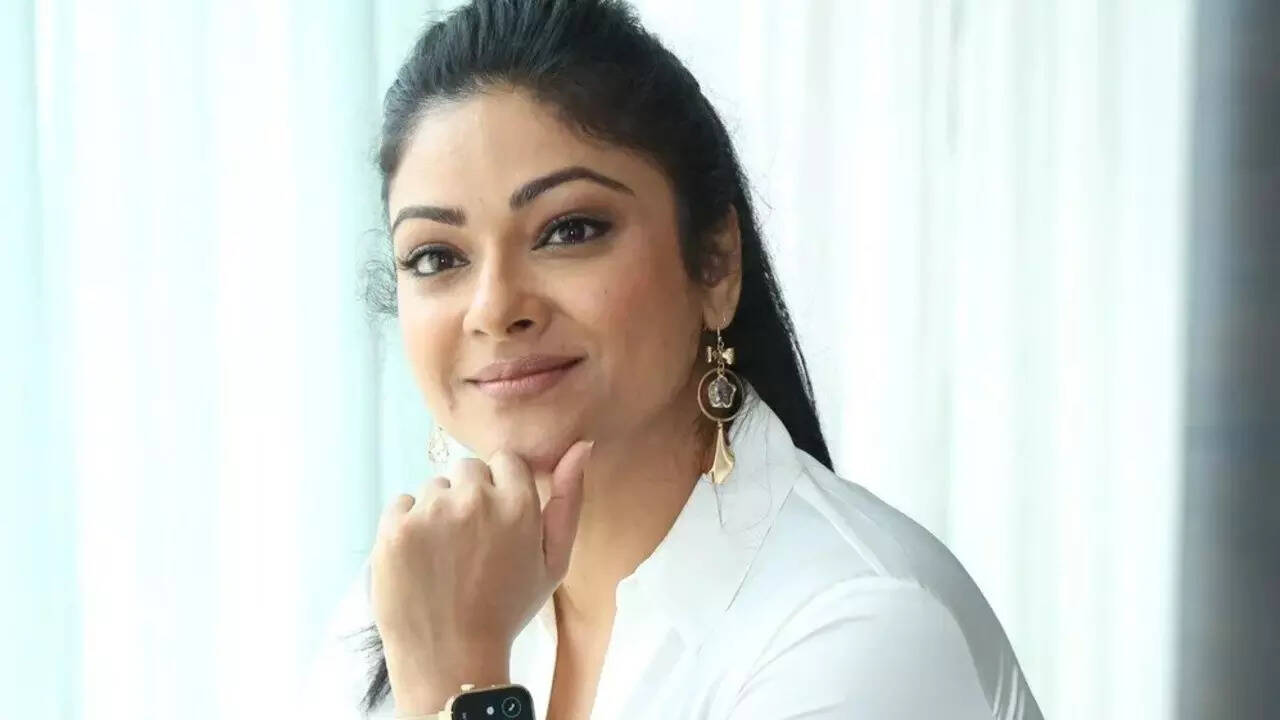 Meet Divya Gopikumar aka Abhirami: The actress making waves after her ...