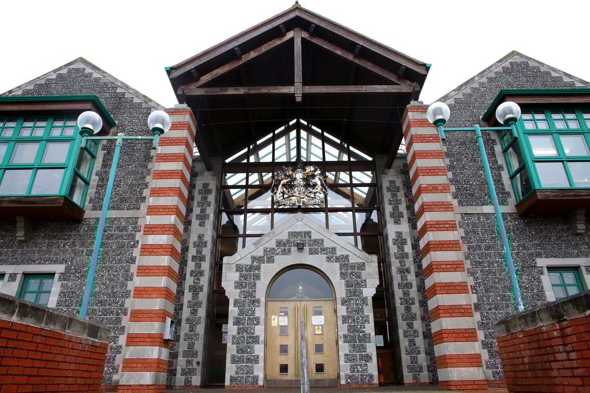 Alleged Hamas supporter admits trying to enter UK illegally