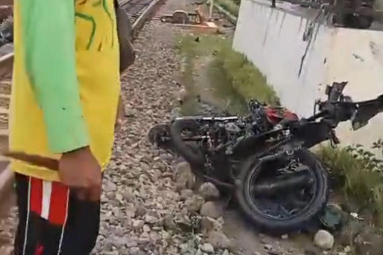7 Motor Tertemper KA Malioboro Ekspres di Magetan, 4 Orang Tewas