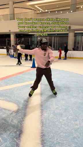 How to Ice Skate Backwards – Beginner-Friendly Tutorial for Smooth Gliding!