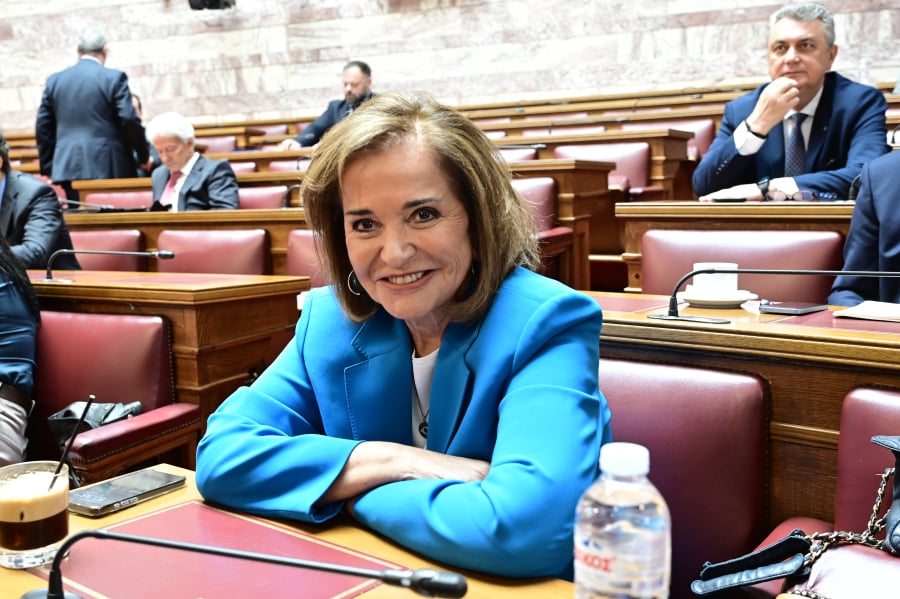 Μπακογιάννη κατά Σαμαρά: Θέλει να ρίξει δεύτερη φορά Μητσοτάκη
