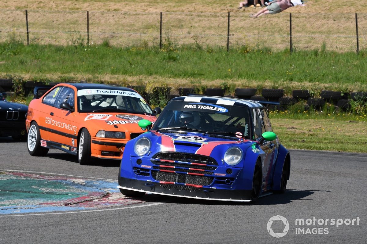 From 500bhp Mini-Honda to Longhurst-liveried BMW 325 - Pembrey BARC ...
