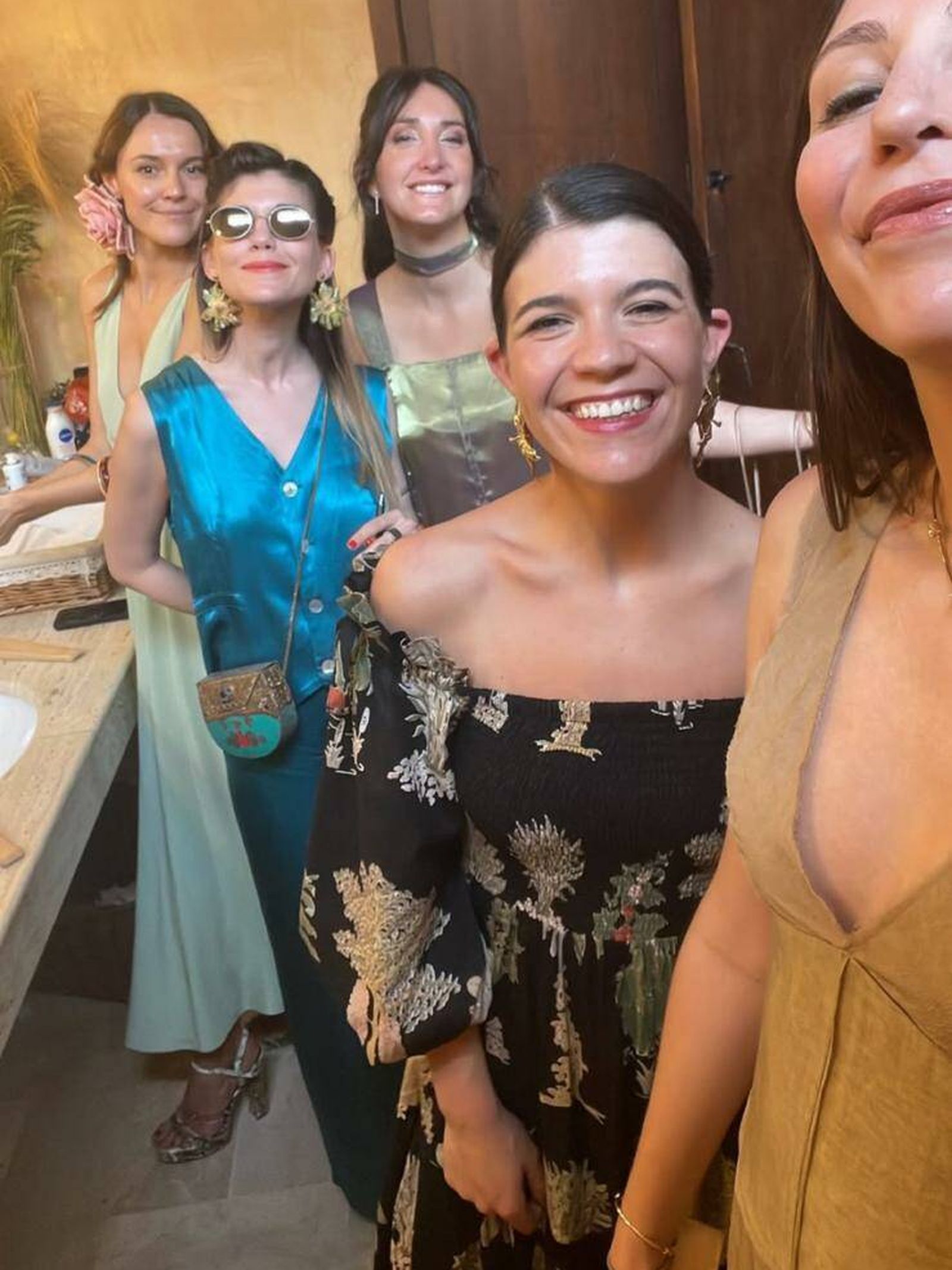 De Isabella Ruiz de Rato a Belén Écija, los looks de invitada más ...