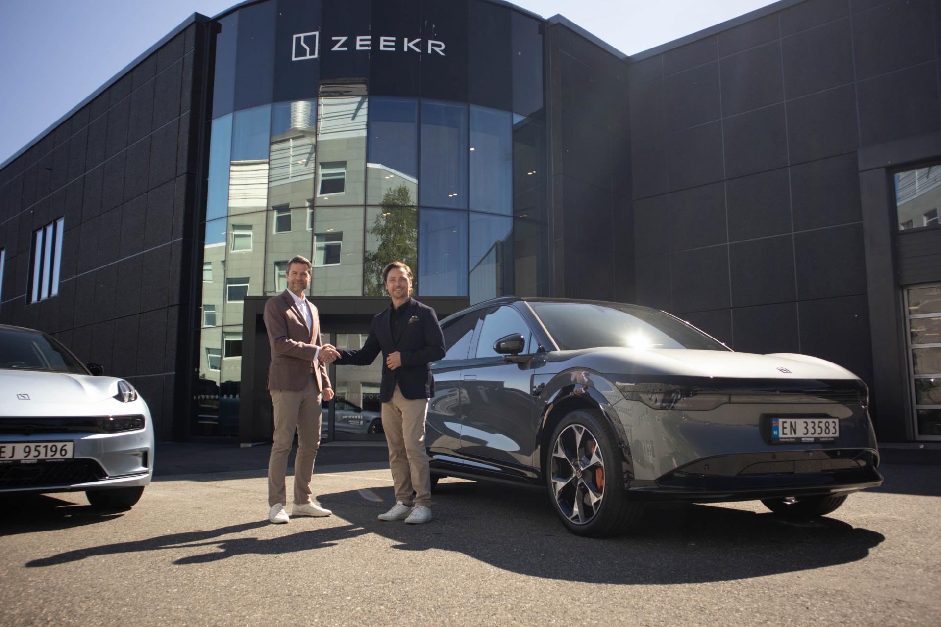Zeekr 7X er her, Yngve fikk den første i Europa