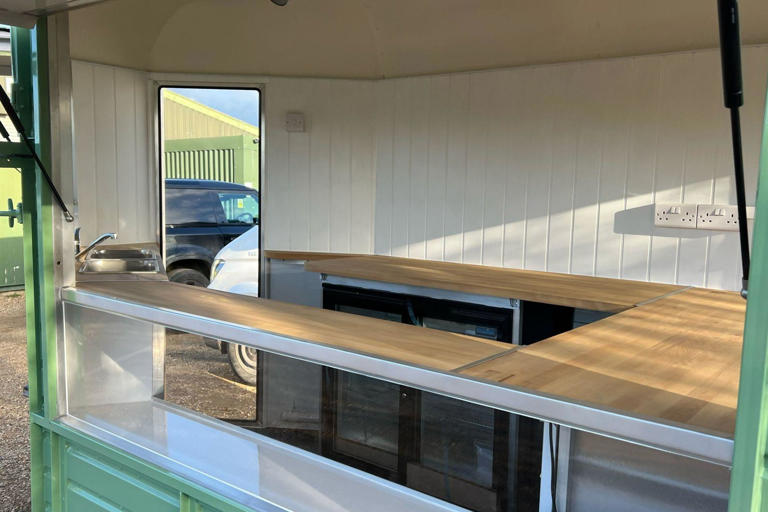 Green light for mobile food trailer at Derbyshire Grade I listed site ...