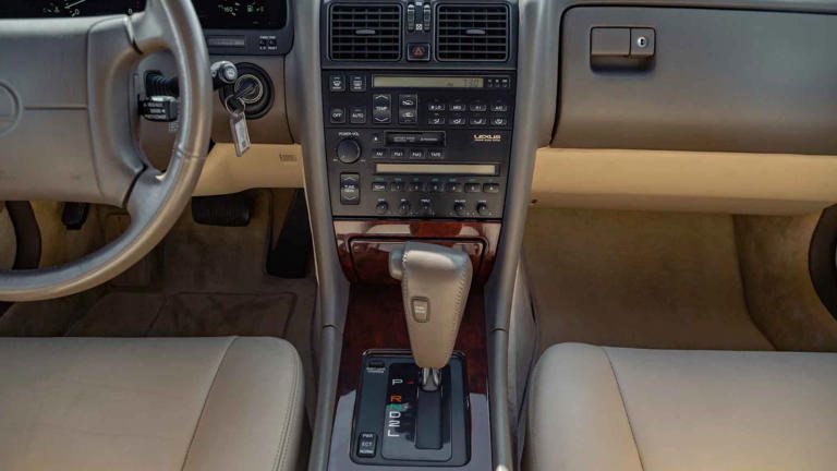 1990 Lexus LS400 Rewind Review: Driving the Groundbreaking Luxury Car Today