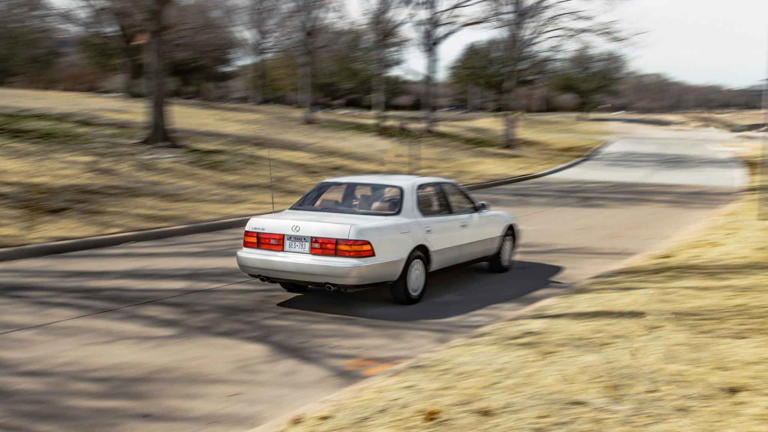 1990 Lexus LS400 Rewind Review: Driving the Groundbreaking Luxury Car Today