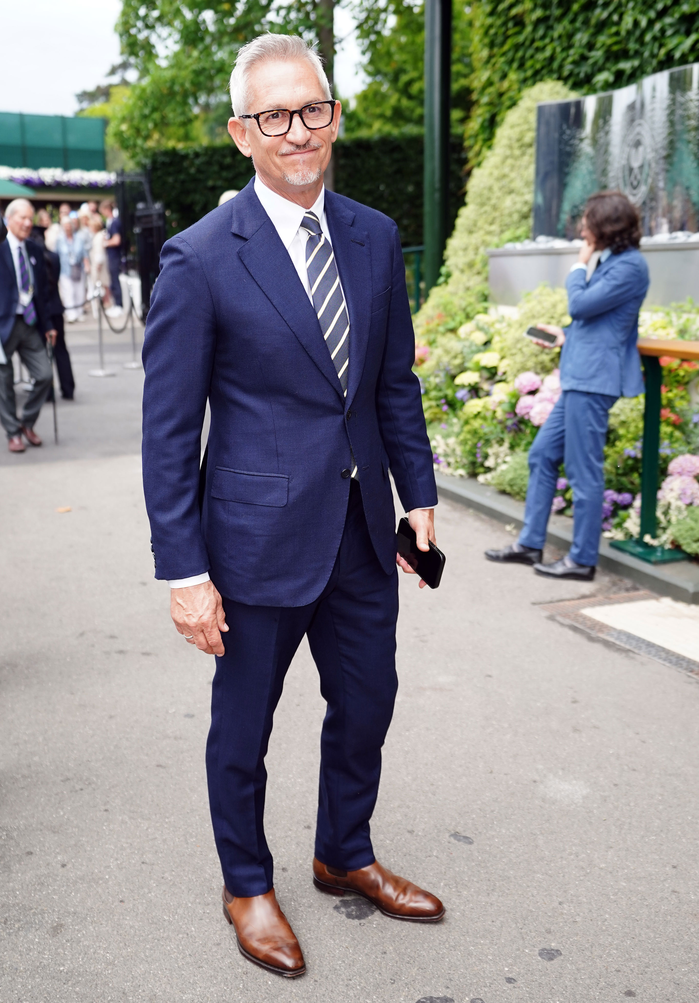 Met Police assessing Gary Lineker rat emoji social media post