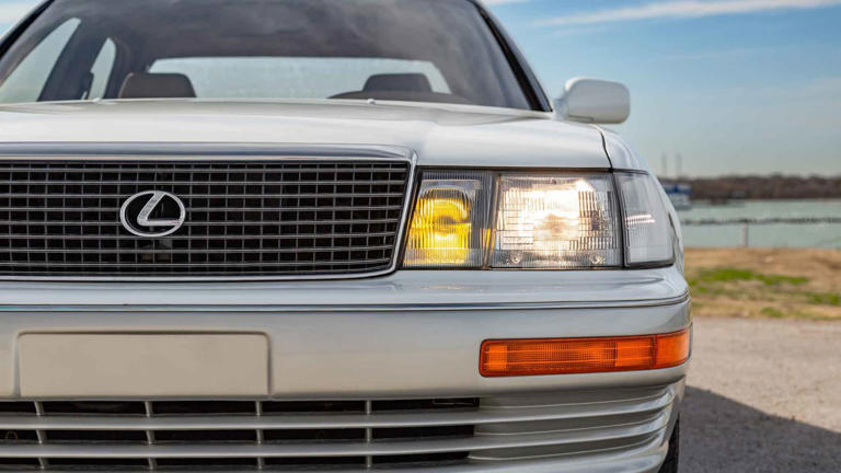 1990 Lexus LS400 Rewind Review: Driving the Groundbreaking Luxury Car Today